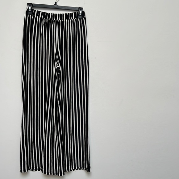 Heart & Hips | Pants & Jumpsuits | Heart Hips Wide Leg Stripe Pant ...